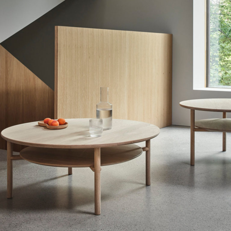 Jar sofabord i eik – Verket Interiør